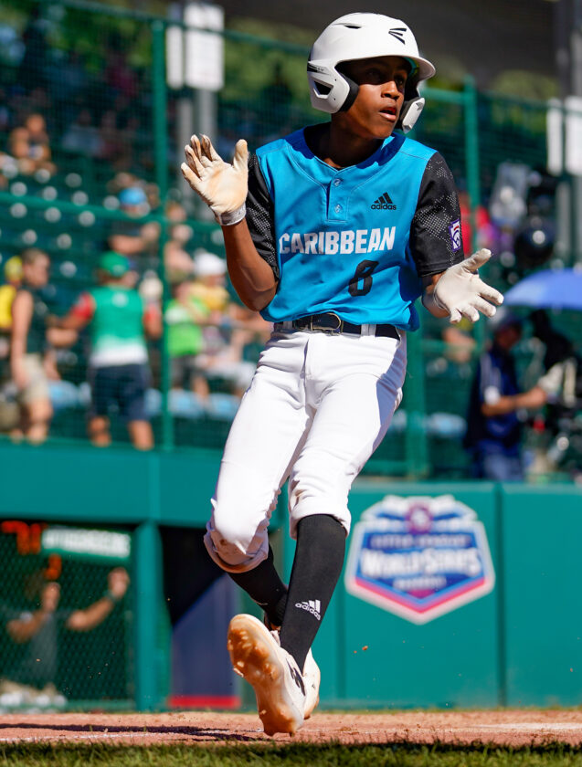 Curacao wins exciting game against Mexico 2-1 to advance to ...